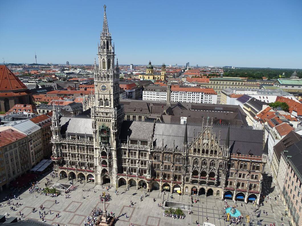 Backpacking Germany Travel Guide: Suggested Daily Budget & Itinerary